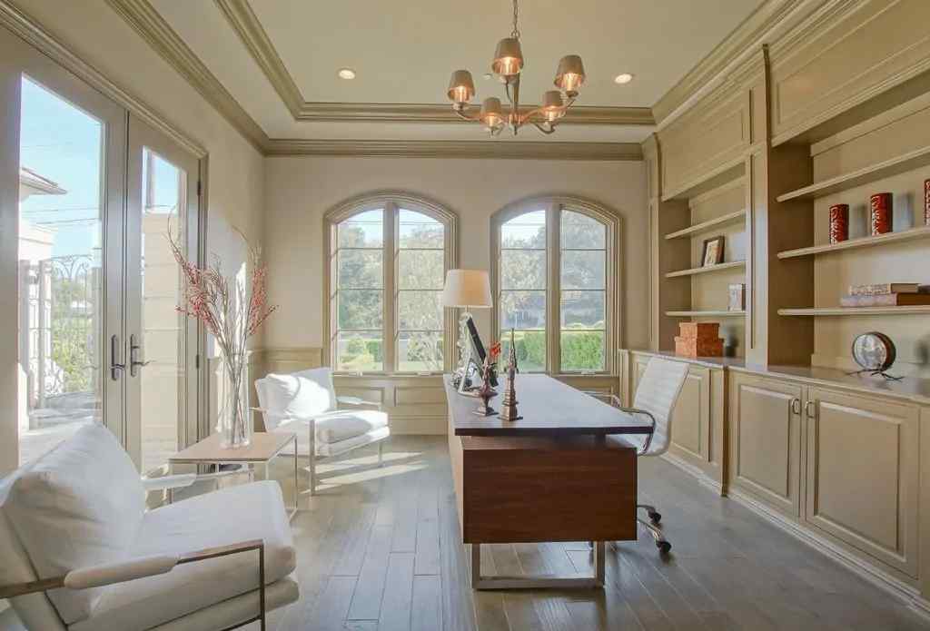 15 Office Paint Colors to Transform Your Workspace