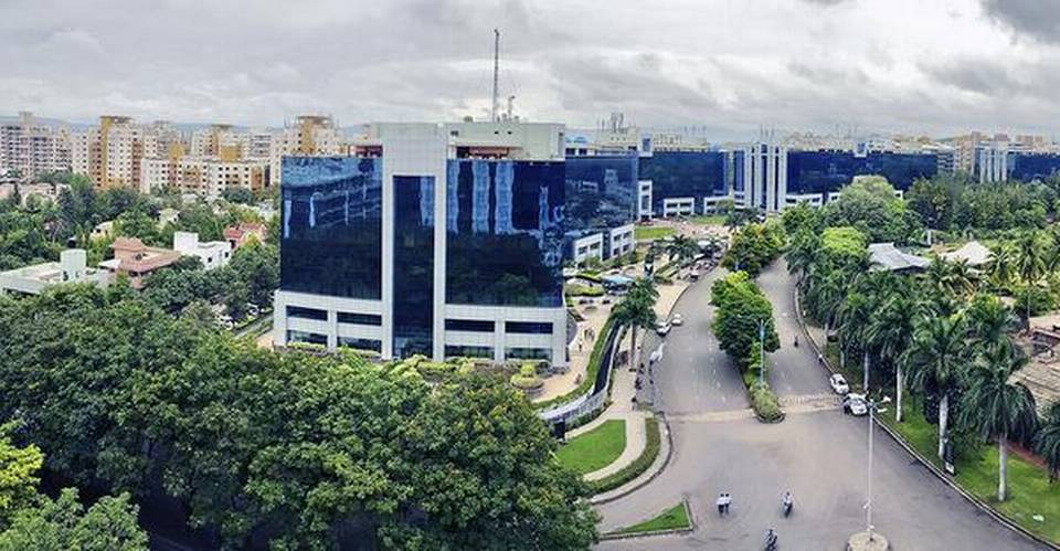 What could be the best options for renting a flat in Pune for an IT ...