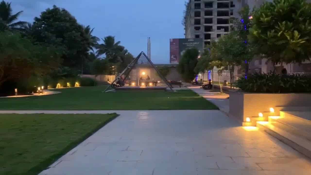 My office is in Electronic City. Which apartments are suitable for ...